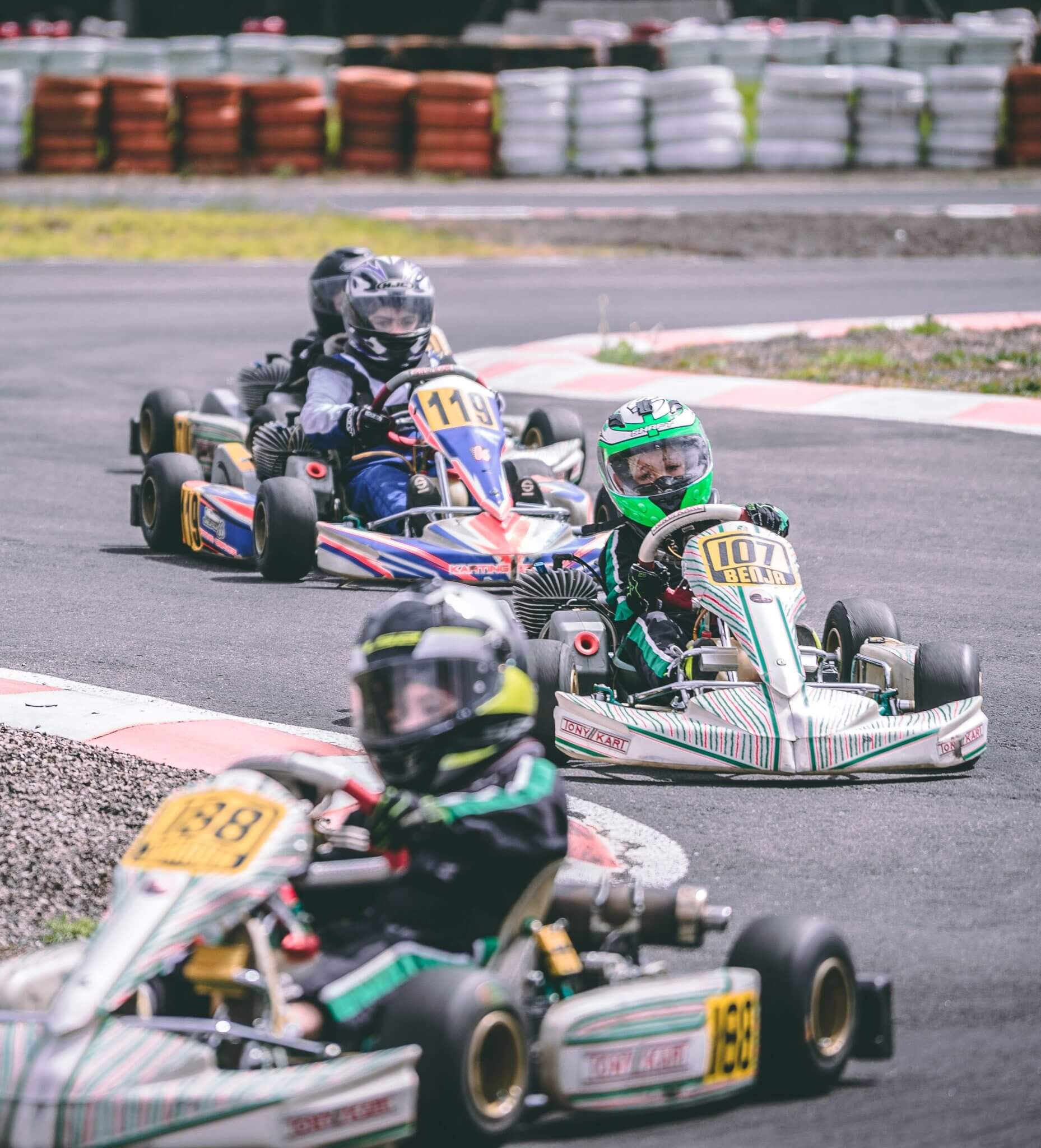 Compétition Karting - calendrier piste et tarifs | Actua Karting
