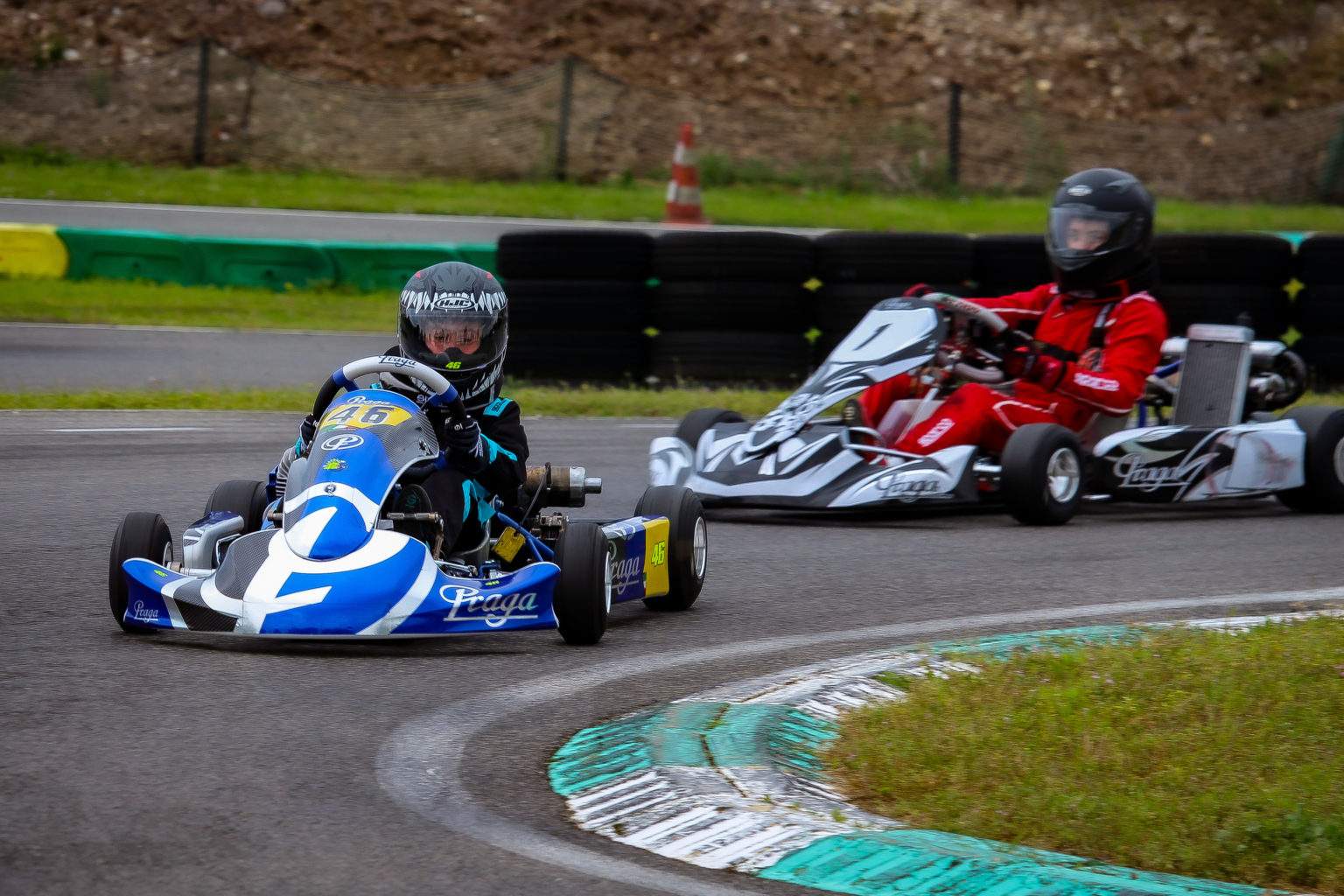 Compétition Karting - calendrier piste et tarifs | Actua Karting